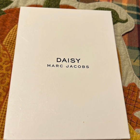 Marc Jacobs | Office | New Journal Notebook Daisy By Mark Jacobs | Poshmark